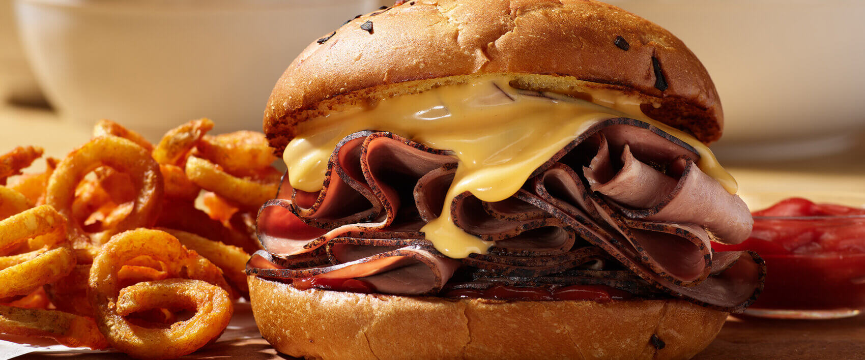Roast Beef and Cheddar Sandwich - HORMEL® NATURAL CHOICE® meats
