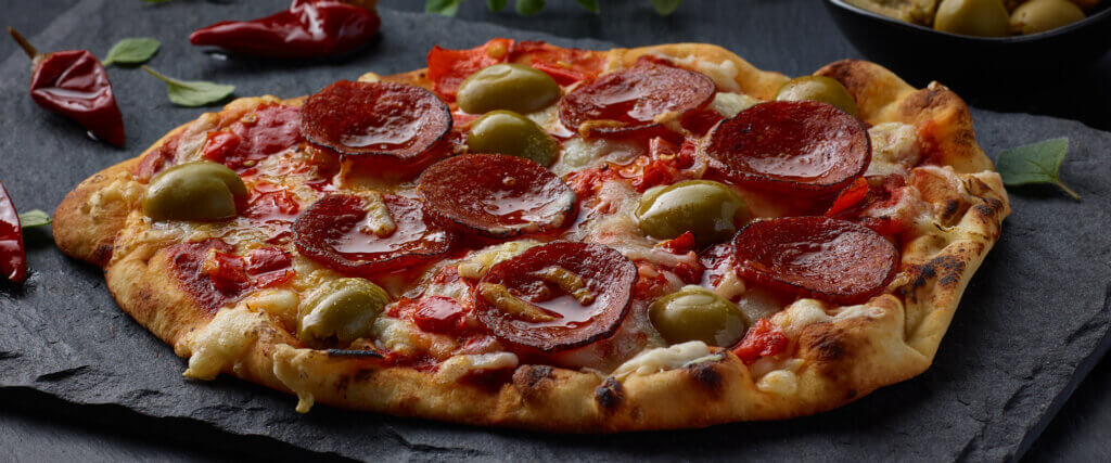 Sliced Chorizo Flatbread with Calabrian Peppers and Olives - HORMEL® Pepperoni